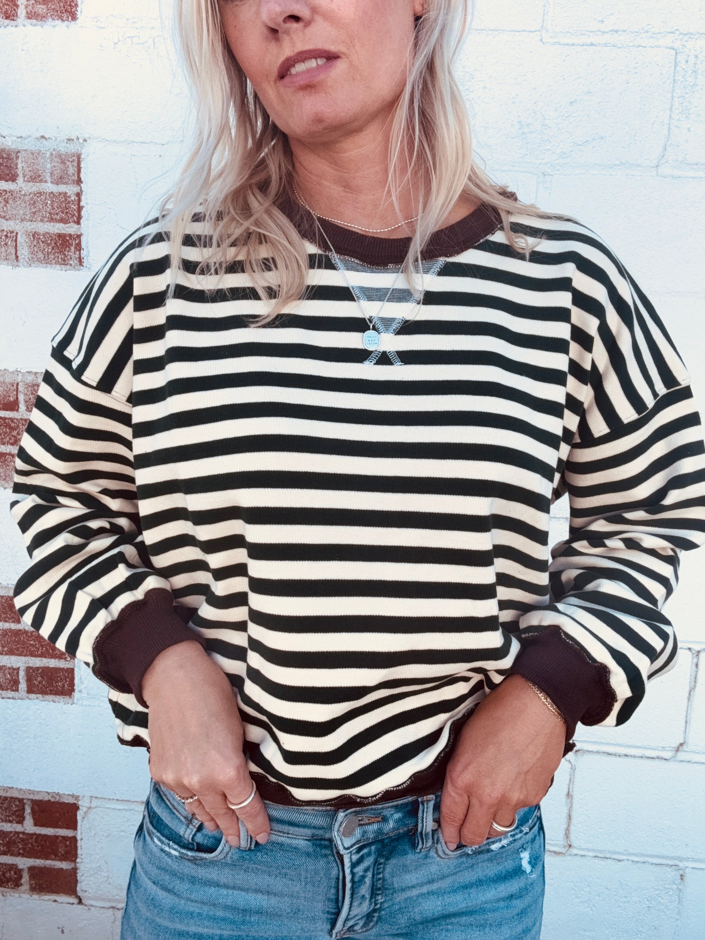 Sweatshirts – LUX BY LESLIE